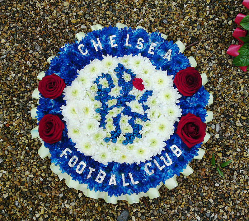 Funeral flowers, wreaths in Brentford, Middlesex, West London UK from ...